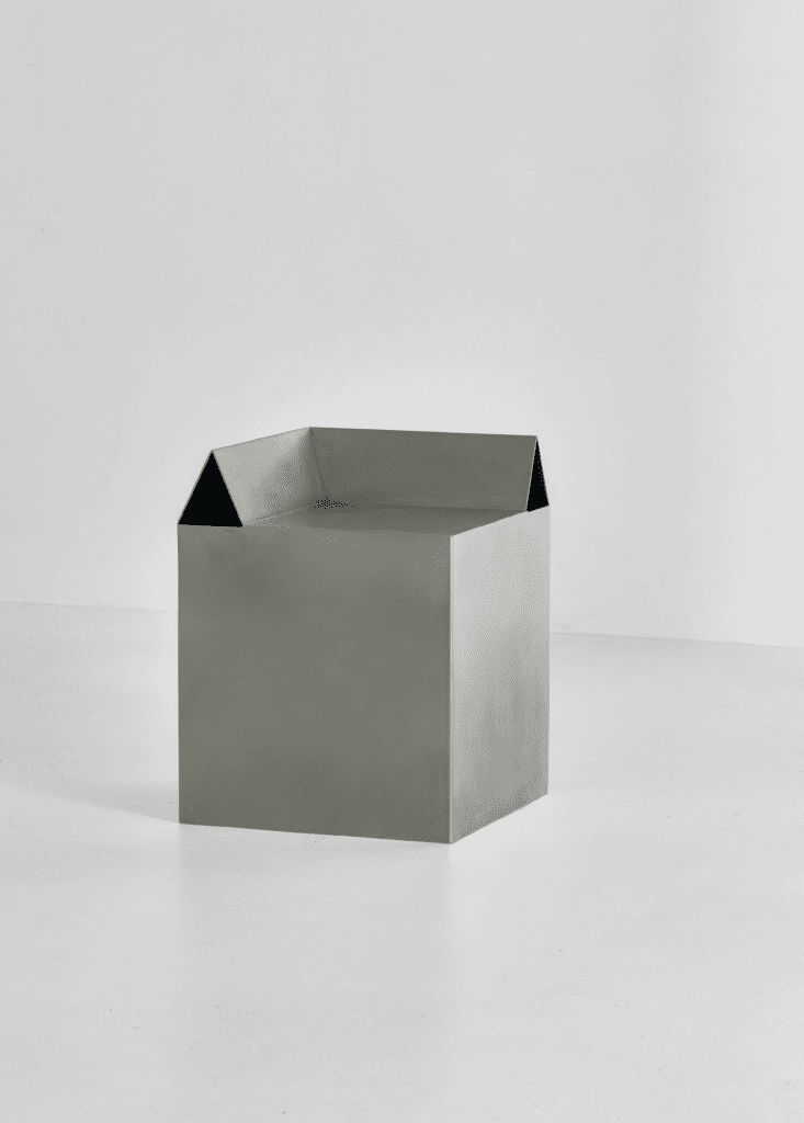 Corner Stool - Movimento Gallery